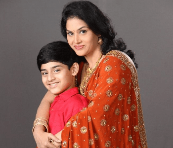 Latha sri - Chai Pakodi